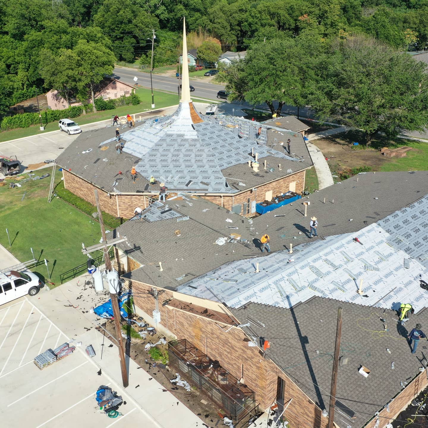 Top Local Roofing Contractors - Construction | LTH Roofing