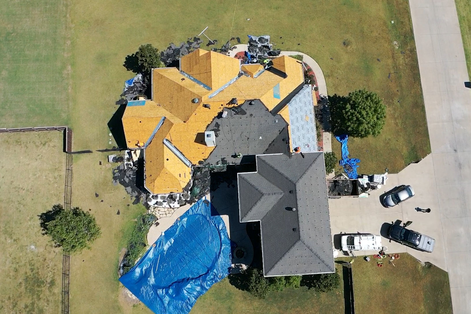 Top Local Roofing Contractors - Construction | LTH Roofing