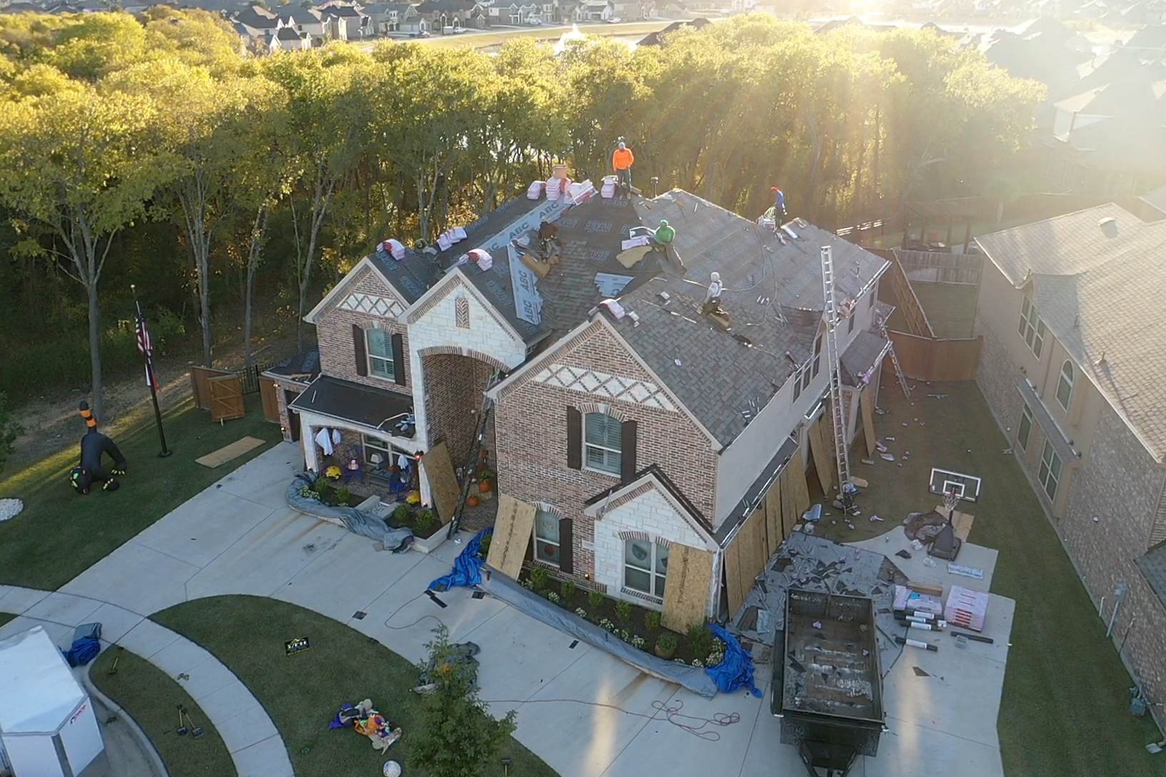 Top Local Roofing Contractors - Construction | LTH Roofing